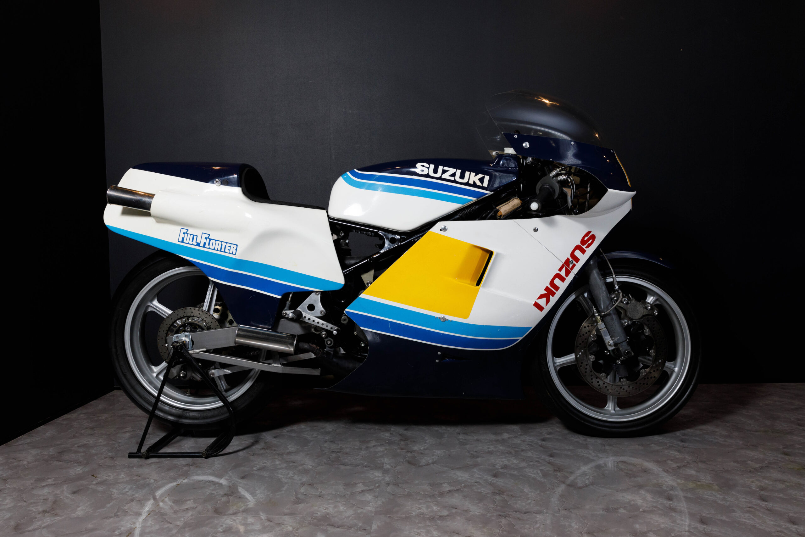 Suzuki RGB500-II | BINGO Sports