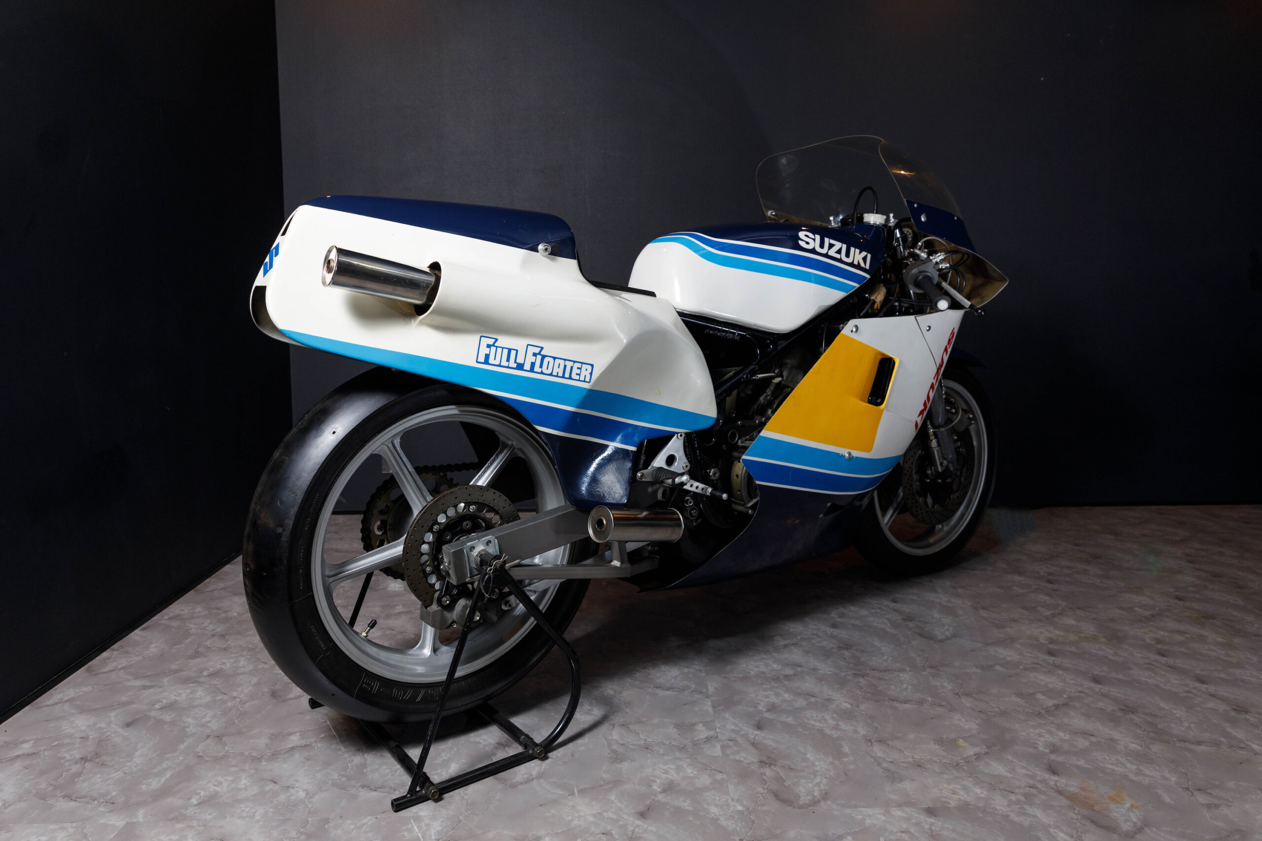 Suzuki RGB500-II | BINGO Sports