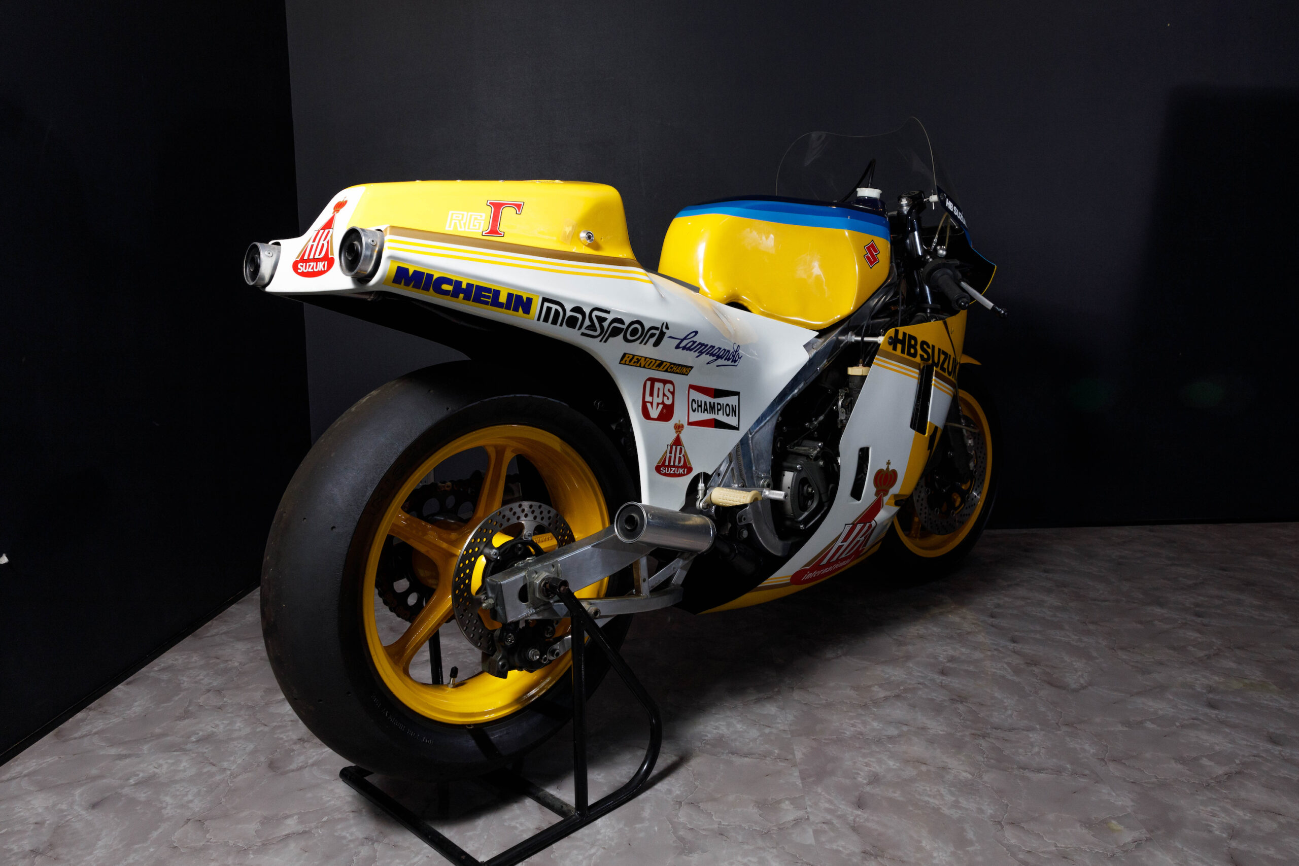Suzuki RGB500-III | BINGO Sports